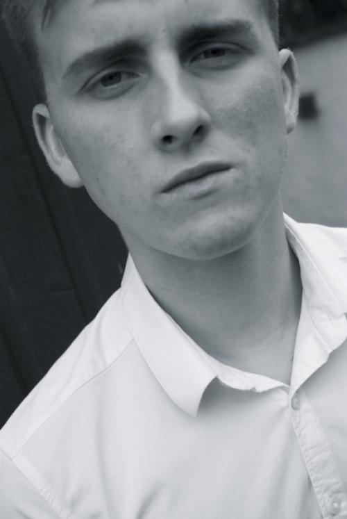 Modelling Agency London - Editorial Male Model | Glam Shop